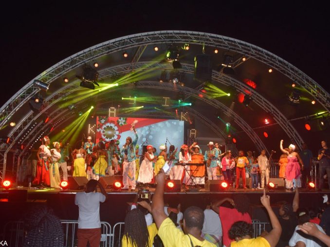 Rake 'n' scrape: the saw as main musical instrument - Kariculture