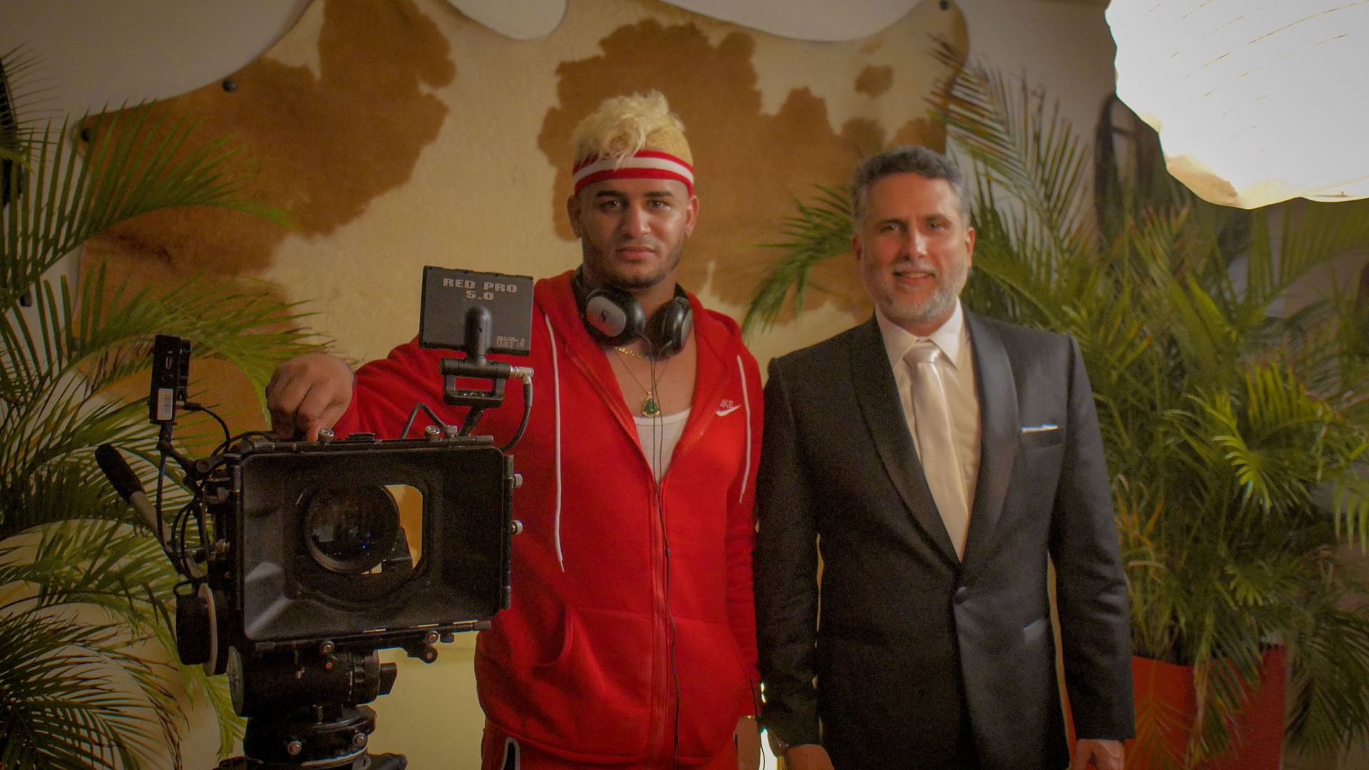 Rodrigo Films se anota otro éxito con "El Granjero" de Arcangel ...