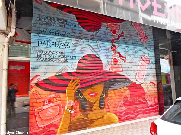 When street art dresses shops - Kariculture