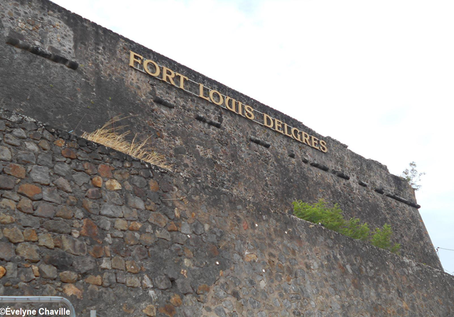 Visit Fort Louis Delgrès in its smallest corners - Kariculture