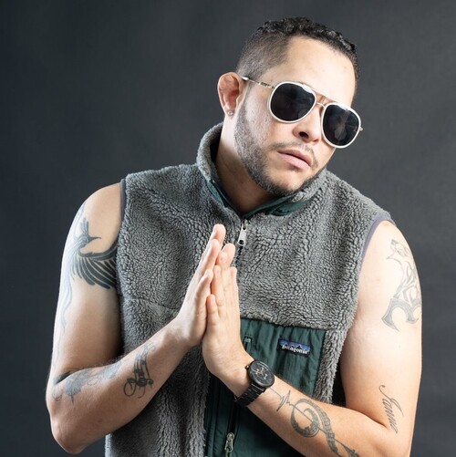 Grupo Evidence launches bachata "Eso no es nada" - Kariculture